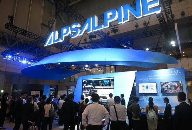 Alpine Electronics honored by FCA as Supplier of the Year