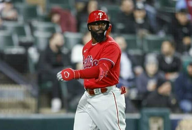 2-time All-Star Josh Harrison retires