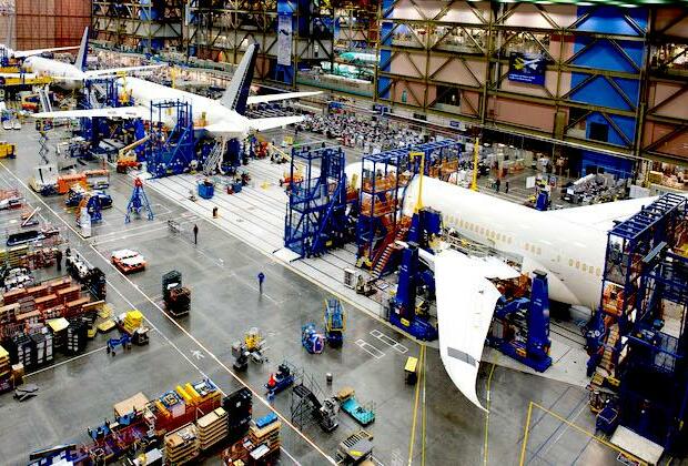 Boeing says supply chain problems to continue thru 2024