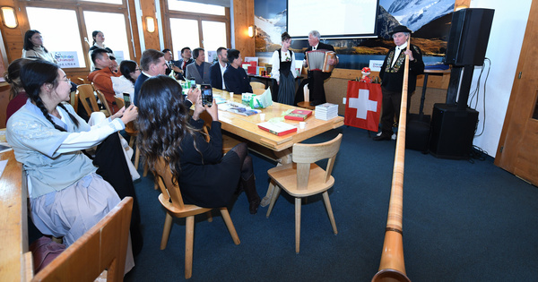 SWITZERLAND-SWISS ALPINE PEAK-FIRST-INTERNATIONAL TEA DAY-CHINESE TEA ...