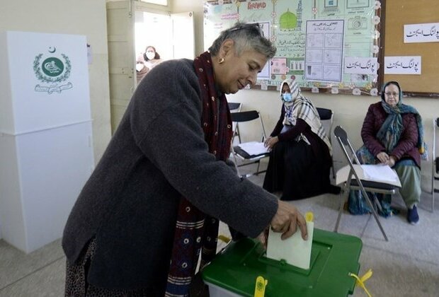 Voting Begins in Pakistan's General Elections