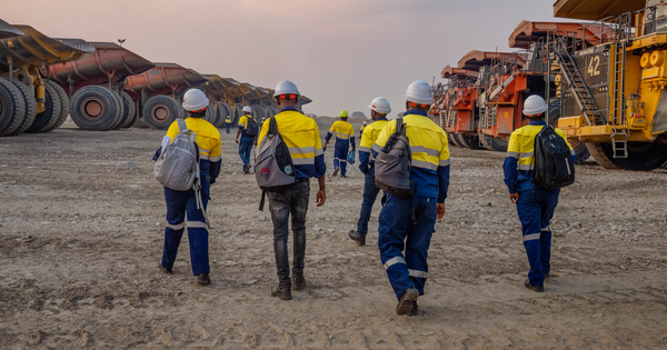 Barrick keeps key growth projects on track