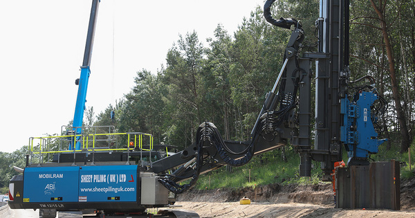 Sheet Piling deploys long reach telescopic leader rig on road ...