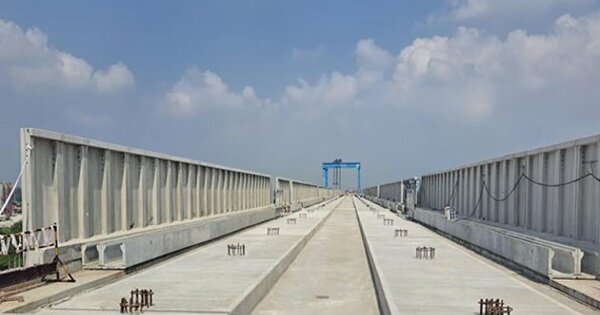First reinforced concrete track bed construction begins for Mumbai ...