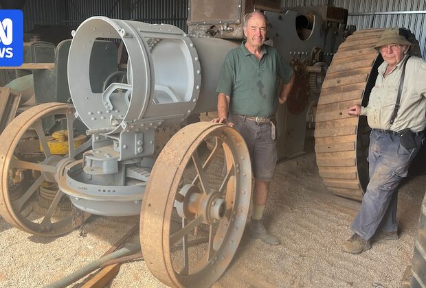 Unique oil-powered Fowler Road Locomotive being restored in Booleroo Centre