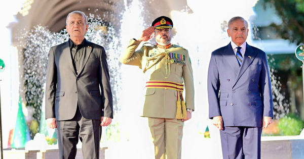 PAKISTAN-ISLAMABAD-PM-IRAN-PRESIDENT-MEETING