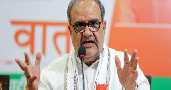 UP BJP chief meets PM Modi, briefs on organisational matters