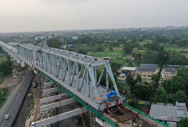 Second 100 m steel bridge span launched over NH-48 in Gujarat for ...