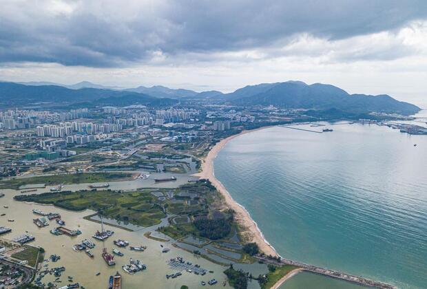 China enhances int'l exchanges in seed breeding in Hainan