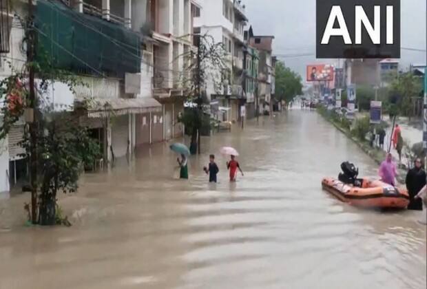 Imphal witnesses flood-like situation after incessant rainfall ...