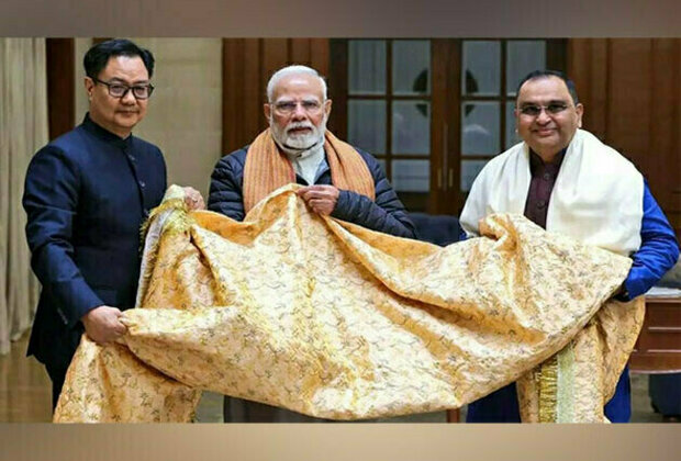 Prime Minister Narendra Modi Sends Chadar for 813th Urs of Khwaja Garib ...