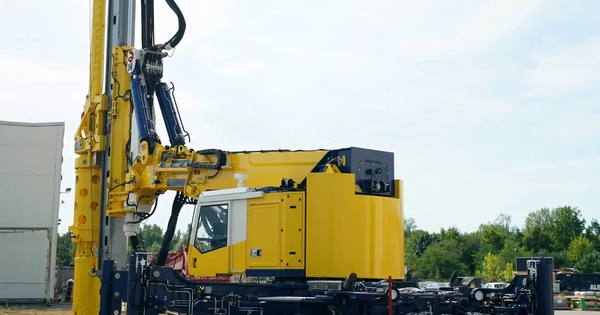 RTG Track Piler in operation at Ulm main station