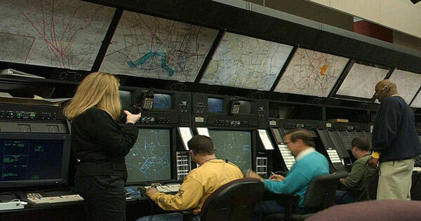 FAA reports nationwide delays as shutdown strains air traffic staff