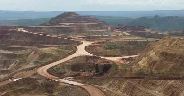 Argonaut building complex at El Castillo