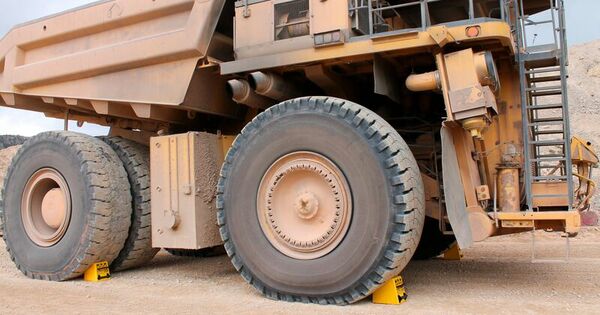 Chock and awe: Checkers unveils lightest ultra-class truck stopper