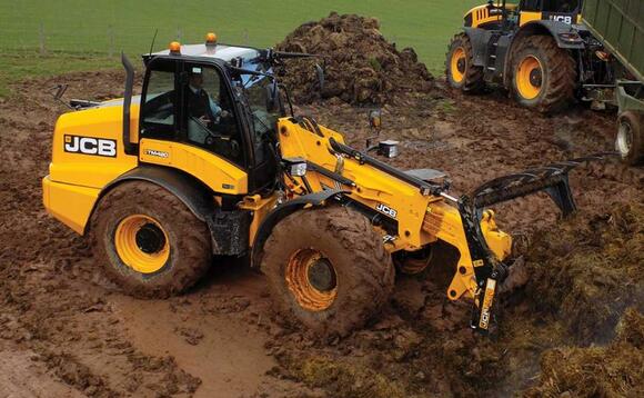 Review: JCB launches new TM420 pivot steer telescopic handler | Farm News | Farmers Guardian
