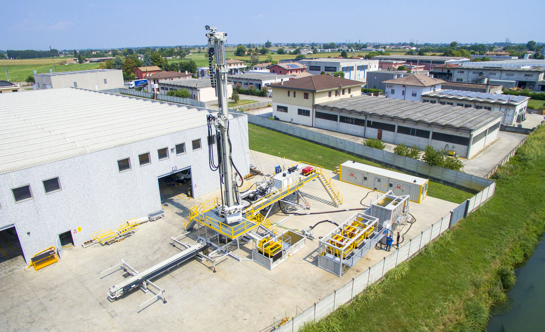 Going deep in the Algerian deserts