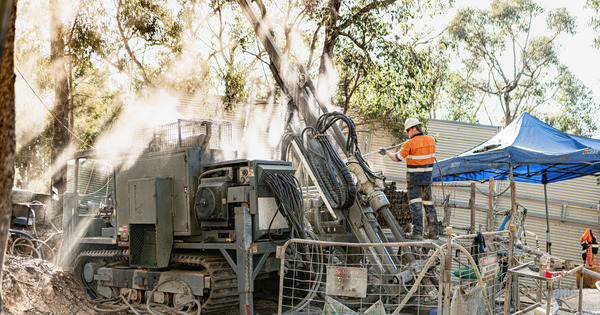 Southern Cross strikes new lode at Sunday Creek