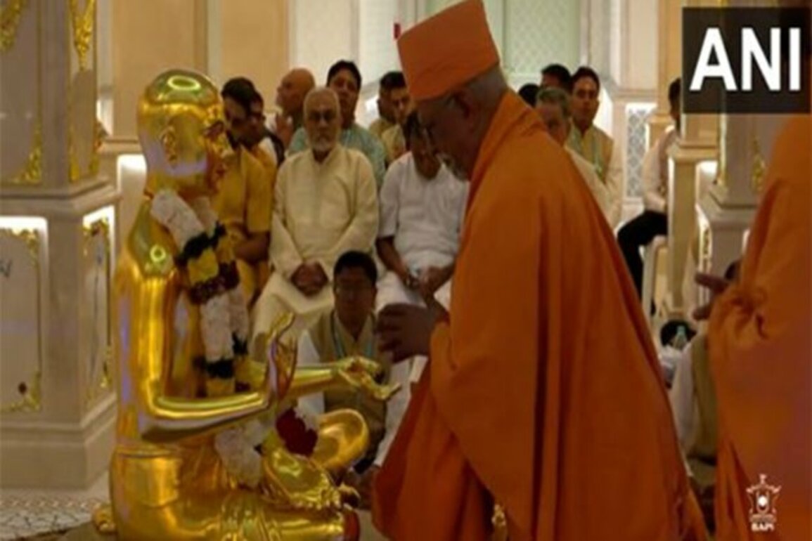 Consecration ceremony of BAPS Hindu Temple in Abu Dhabi begins ahead of ...