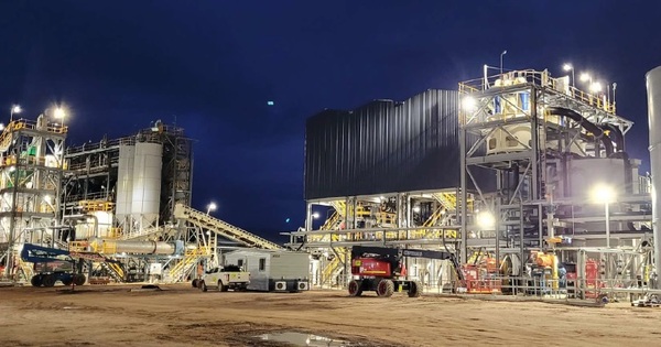 Andrew Ellison's RDG collapses as MinRes yanks support