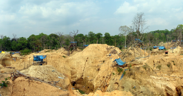 Emerald, MACA sign mining contract