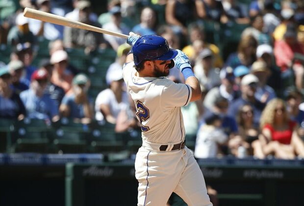 Mariners rally, take three of four from A's