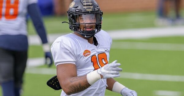 A CLOSER LOOK: Linebacker Derrick Barnes