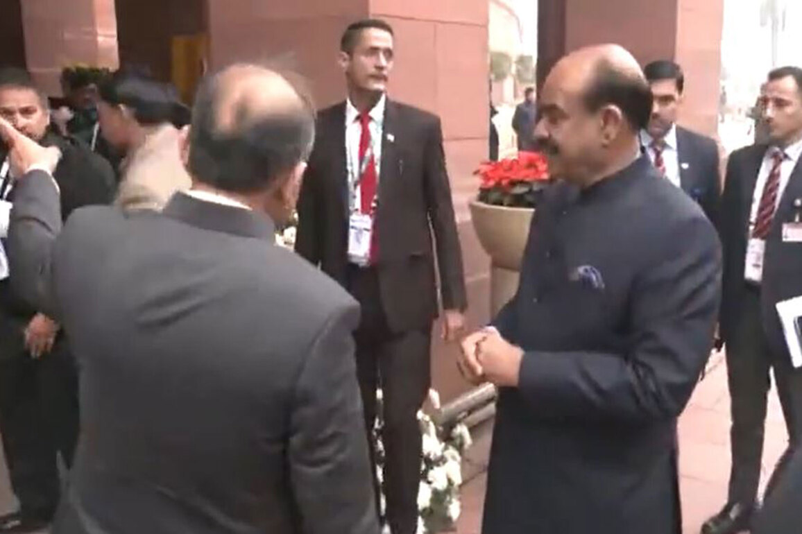 LS Speaker Om Birla arrives at Parliament as delegations reach for 28th ...
