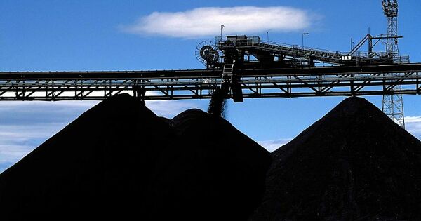 Anglo's Grosvenor ships first coal