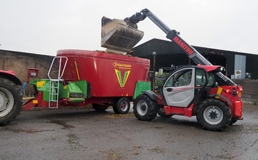 Strautmann diet feeder provides feed for growth | Farm News | Farmers ...