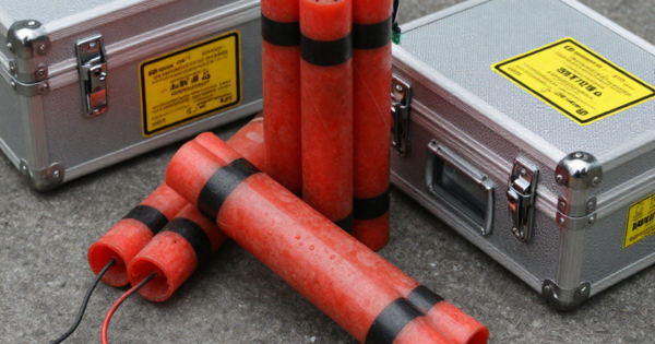 Electronic detonator fired on wrong face