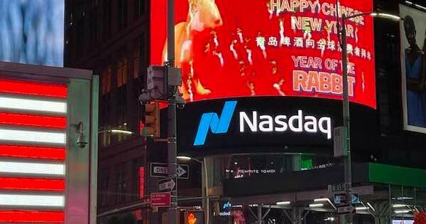 Wall Street mixed, Nasdaq finishes in red, Dow Jones gains