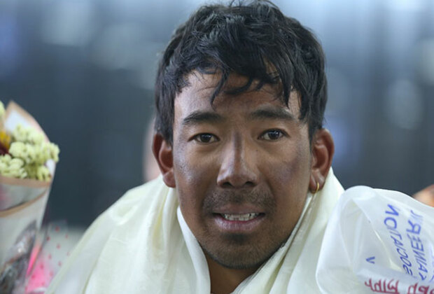 Nepali climber Tashi Gyalzen Sherpa, who summited Everest 4 times in 15 ...