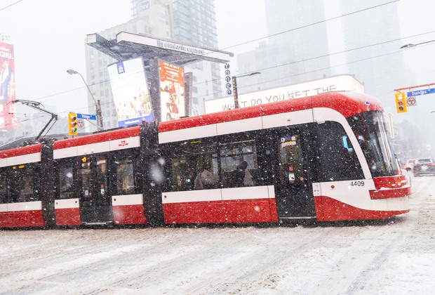 CANADA-TORONTO-SNOWFALL