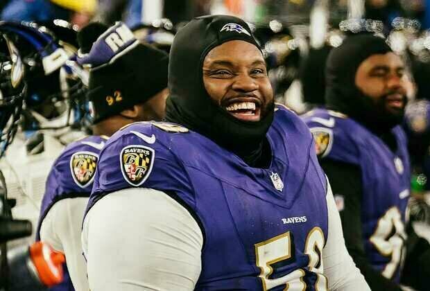 Michael Pierce Officially Retires After Nine Seasons