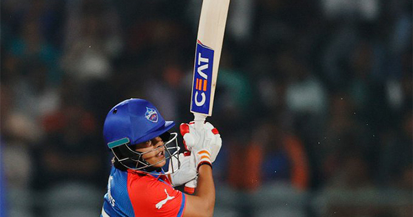 "Shafali Verma has never shown defensive approach": Mithali Raj praises ...