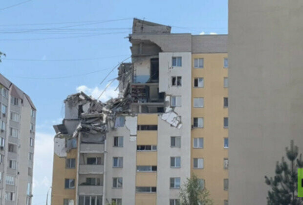 Deadly gas blast rocks apartment block in Russia (VIDEOS)