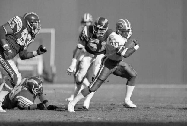 Alabama legend, NFL standout Woodrow Lowe dies at 71