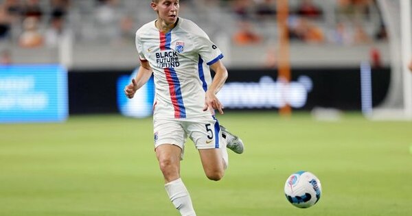 OL Reign re-sign midfielder Quinn through 2024