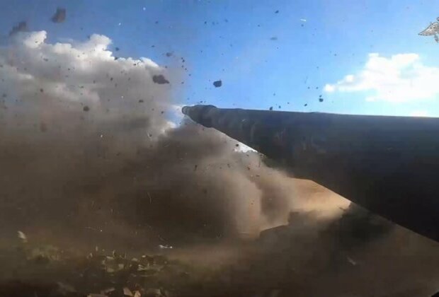 near-hit by drone targeting Russian tank