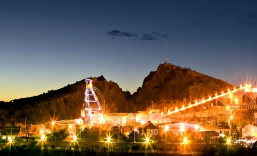 Lower grades hit Fresnillo silver output