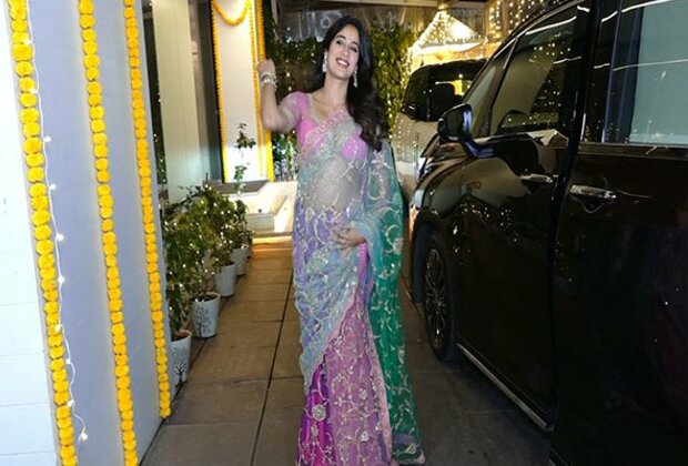 Jahnvi stuns in pastel saree as she attends father Boney Kapoor's ...