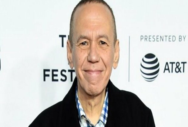 Comedian Gilbert Gottfried, who voiced Iago the parrot in 'Aladdin ...