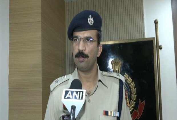 Delhi Police bust cyber fraud gang, arrest seven persons