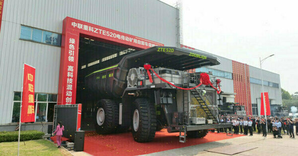 Zoomlion Launches World's Largest Hybrid Electric Drive Mining Truck ...