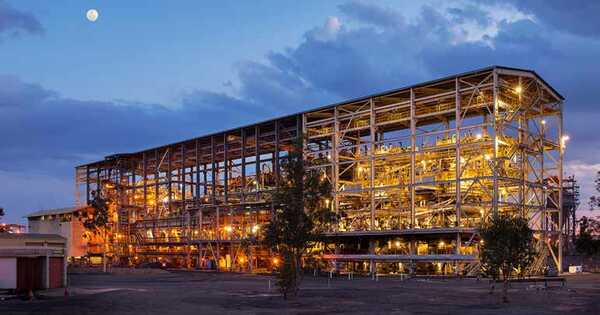 Anglo shuts down QLD steelmaking coal mine following underground fire