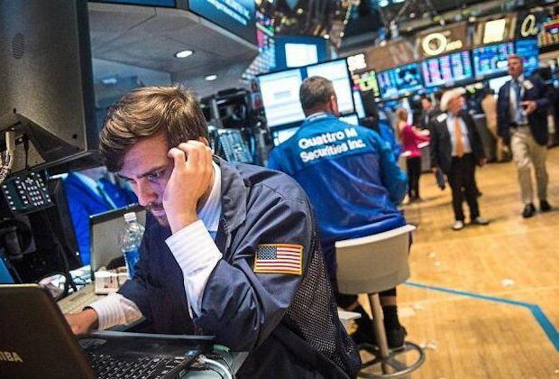 U.S. stocks end mixed, Dow Jones drops 299 points, Nasdaq adds 221