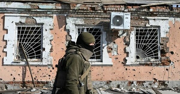 Russian troops liberate Victory