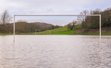Study: Climate change costing UK grassroots sport clubs £320m a year ...
