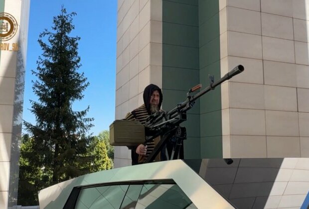 Chechen leader thanks Musk for Cybertruck with machine gun